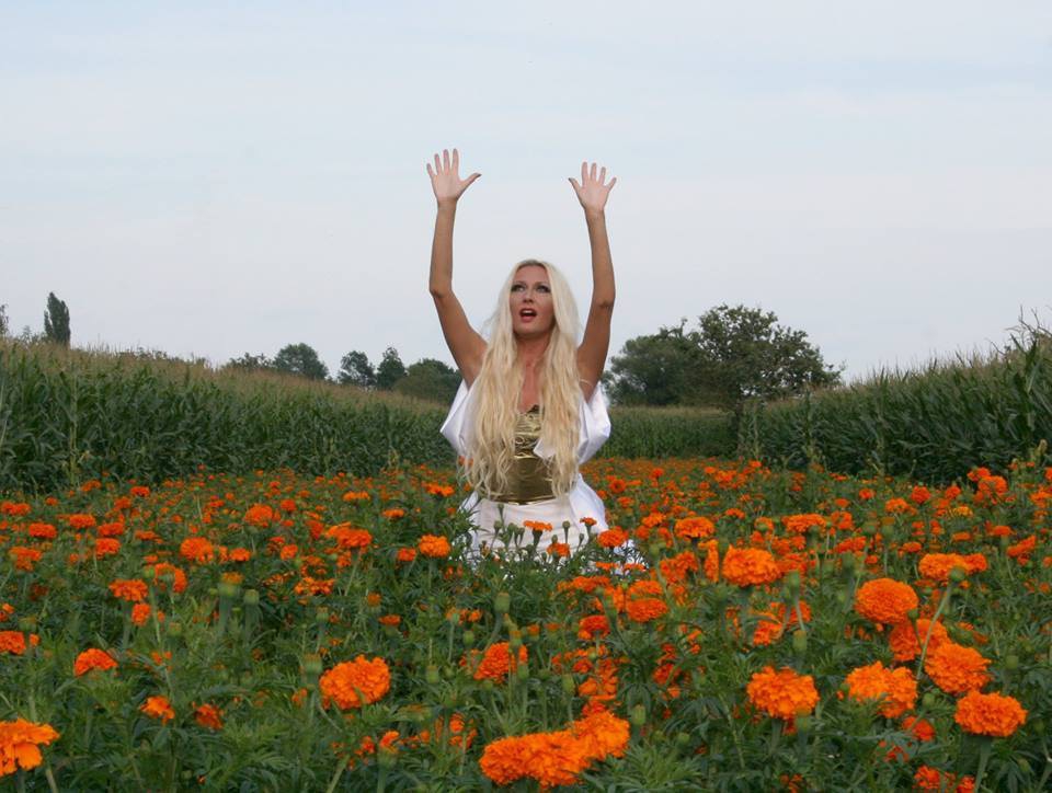 Karmen Novko iz Hrastovljana osvaja britansku glazbenu scenu