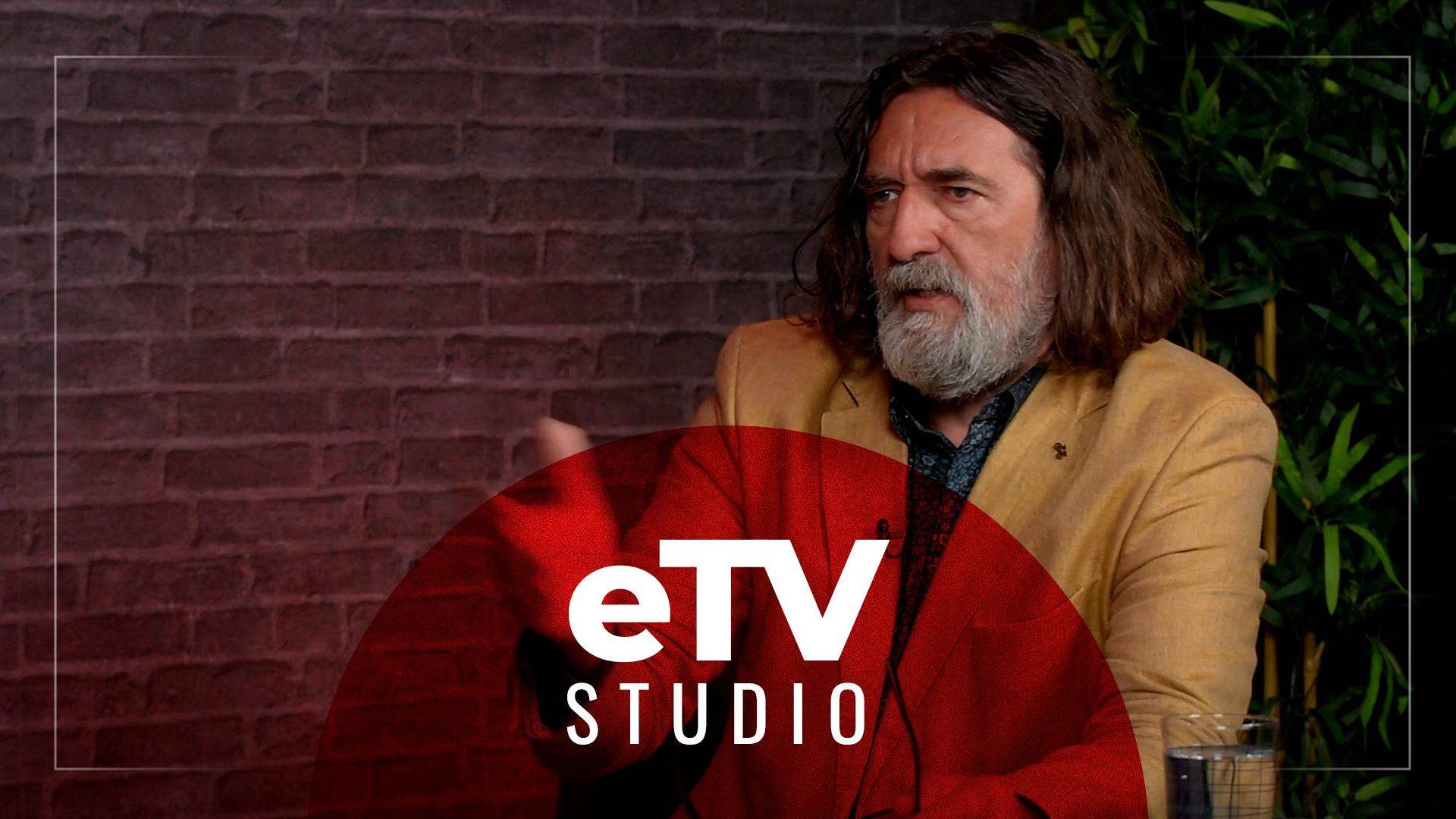 eTV studio: Ivan Čehok