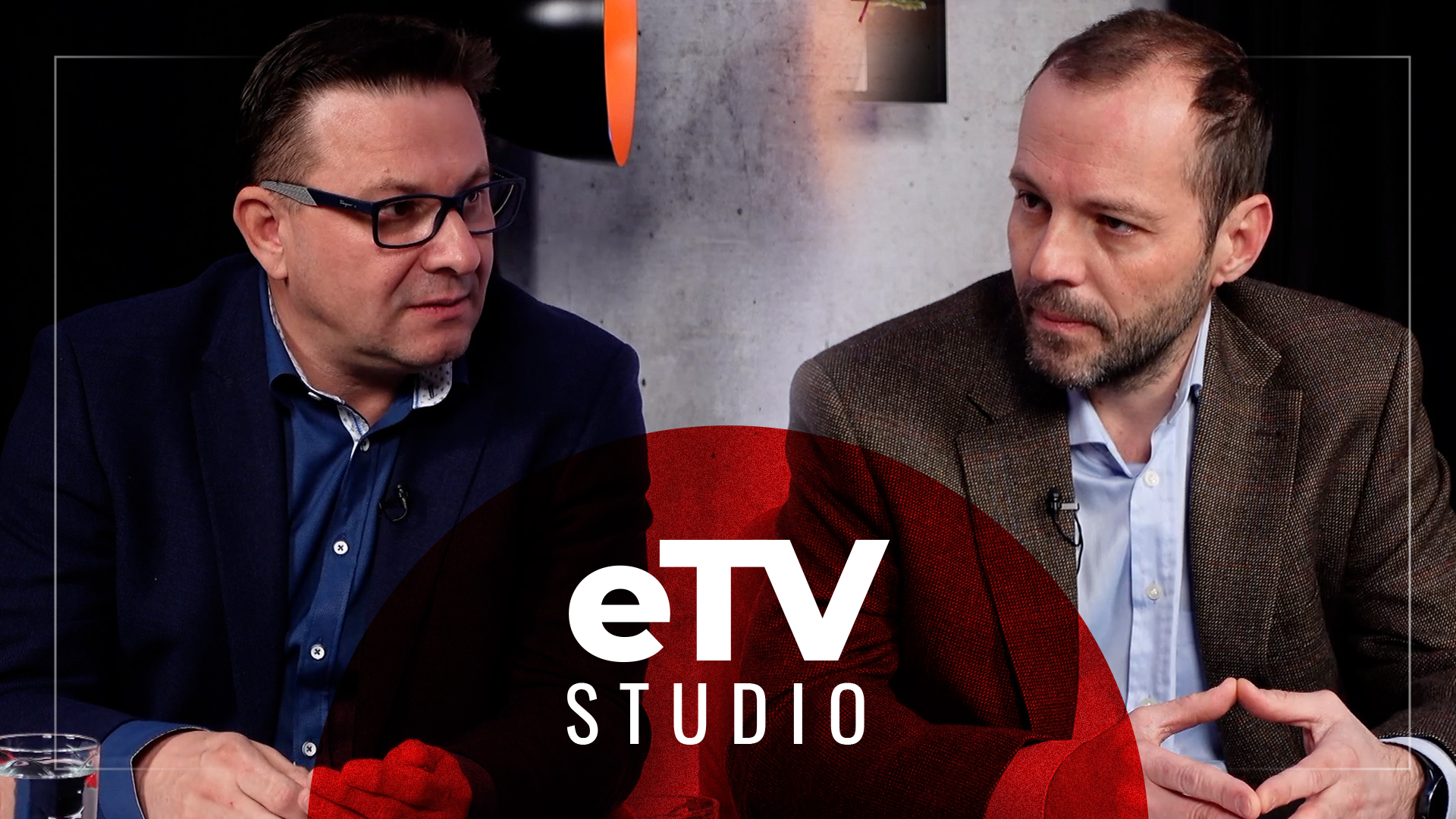 eTV - U emisiji ravnatelj OB Varaždin Damir Poljak te pročelnik službe ...